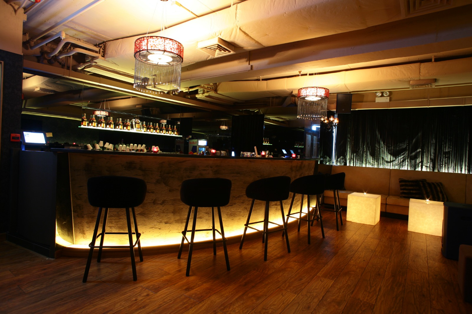【Miss Bar裝修】Miss Bar 餐廳裝修- 室內設計 - 裝修案例 | Toby
