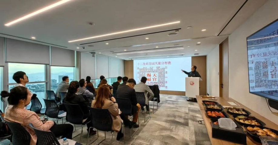 【理一老師】Latest Information - Book Online - 0 Photos - 0 Reviews｜ | Toby